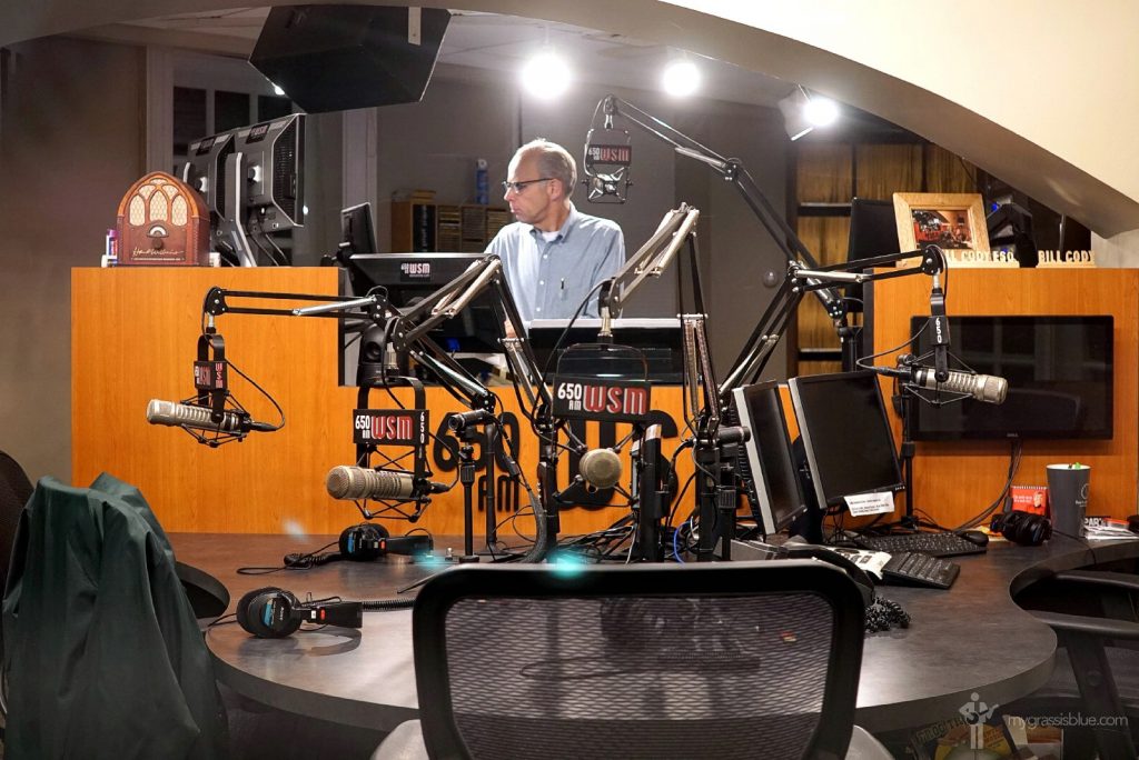 650AM WSM Radio, Nashville, TN | mygrassisblue.com